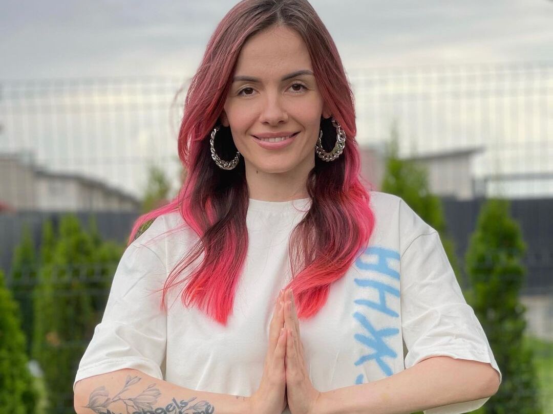 "Повертає в найкращі миті життя". MamaRika презентувала кліп на пісню ...