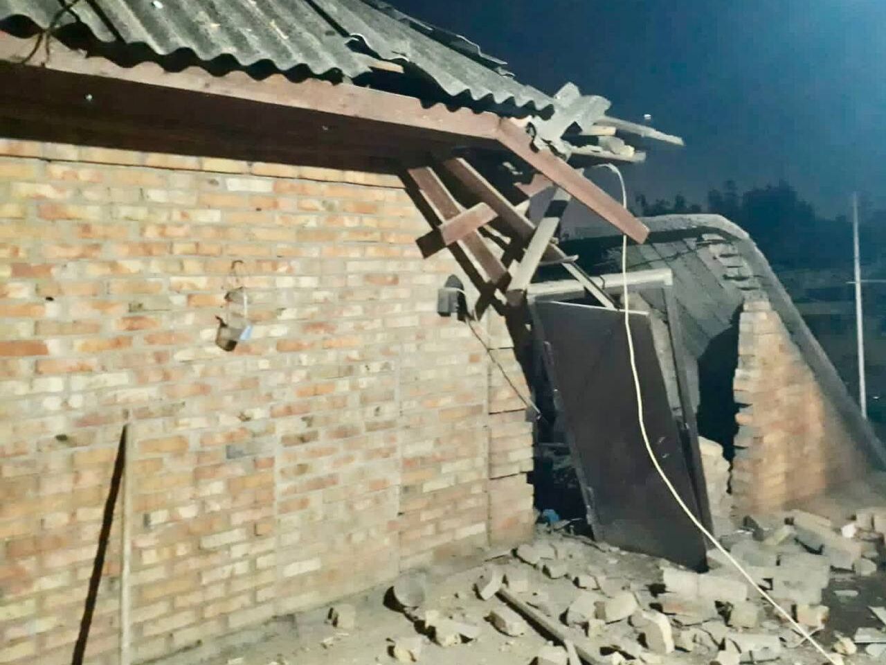 Росіяни шість разів за ніч обстріляли Нікопольський район Дніпропетровської області голова ОВА