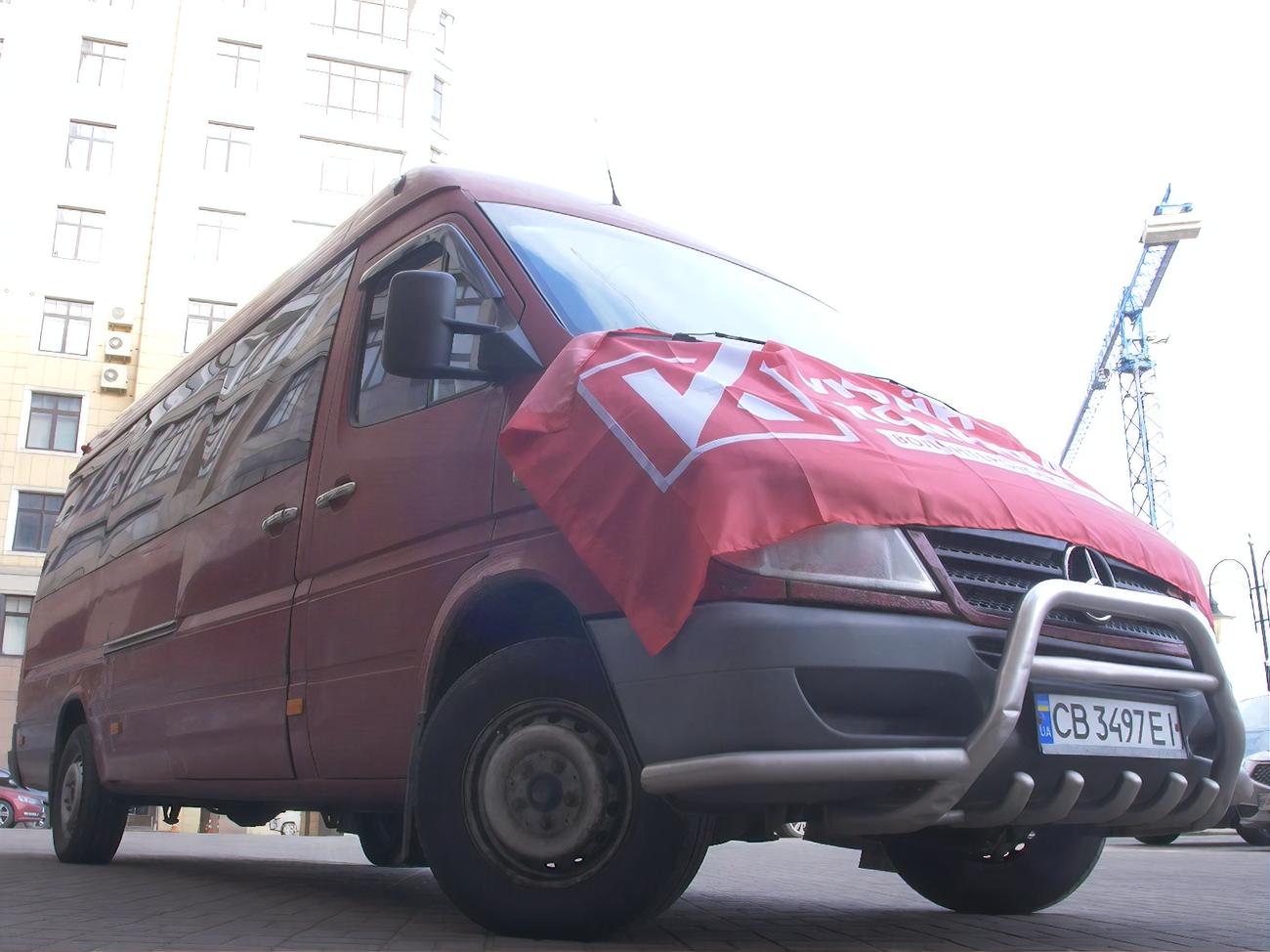 "Украинская команда" передала разведчикам Mercedes Sprinter