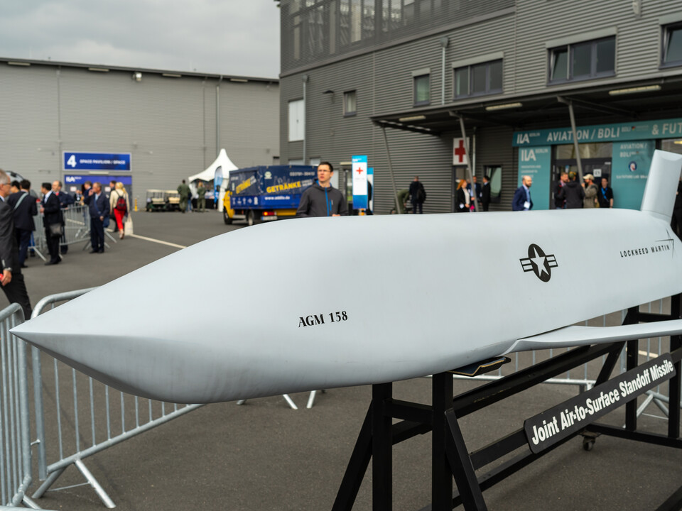 Украина попросила к истребителям F-16 ракеты JASSM – Forbes