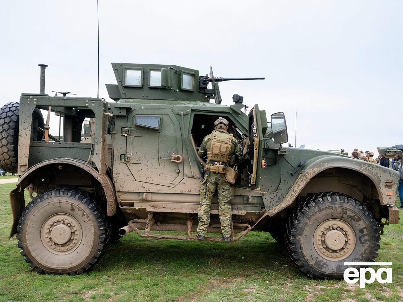 Германия поставила Украине лишь 6,5% обещанных бронемашин MRAP – Bild