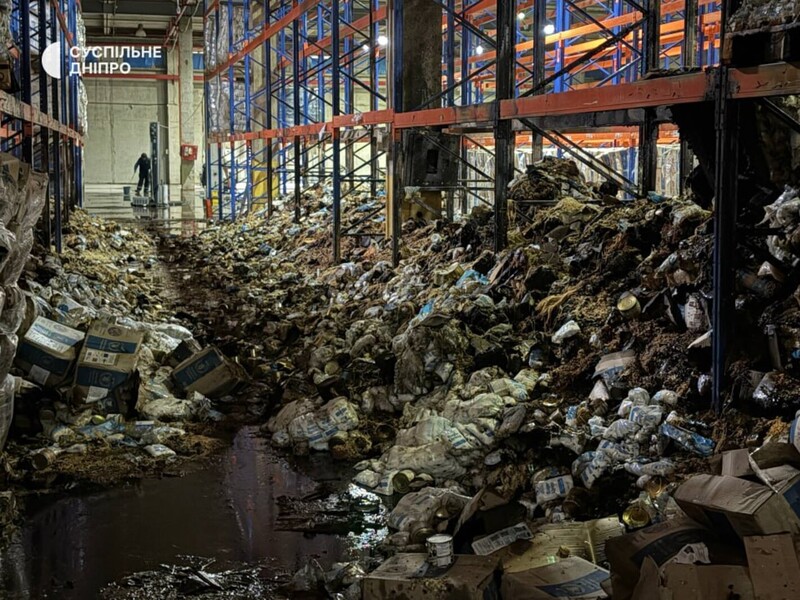 Знищено 10 тис. продуктових наборів. У Дніпрі під час атаки постраждав склад ООН. Новини Дніпра ...