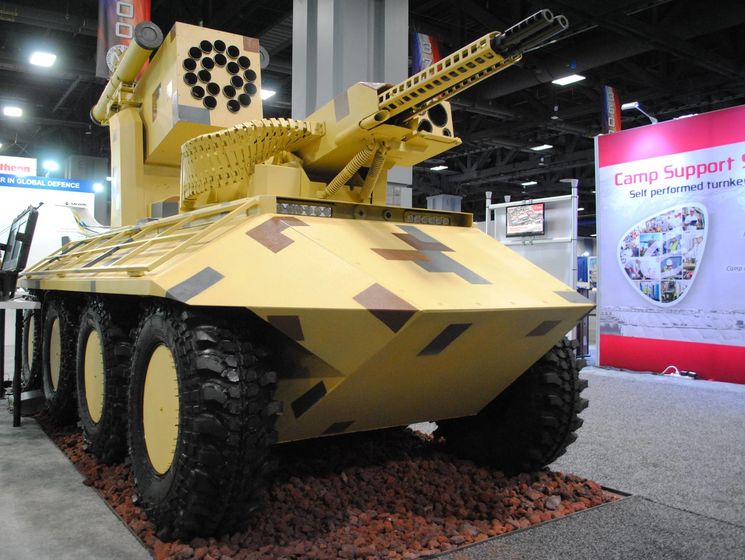Новый беспилотный БТР "Фантом-2" начнут использовать в зоне АТО в 2018 ...