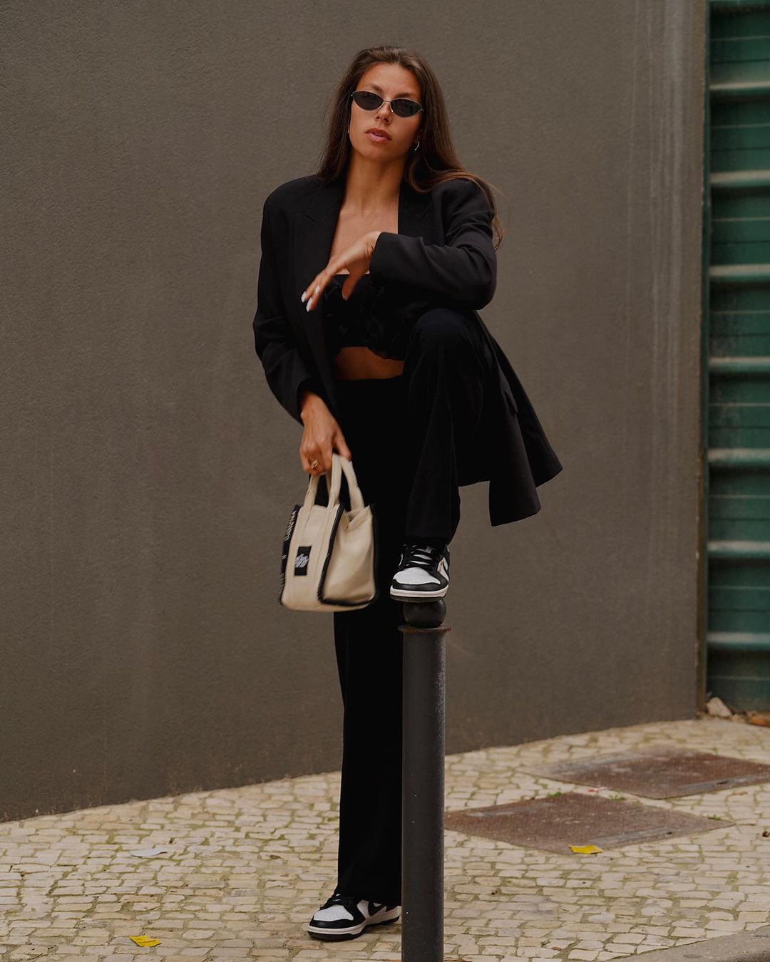 Бех-Романчук показала образ із сумкою від Marc Jacobs за 15 тис. грн